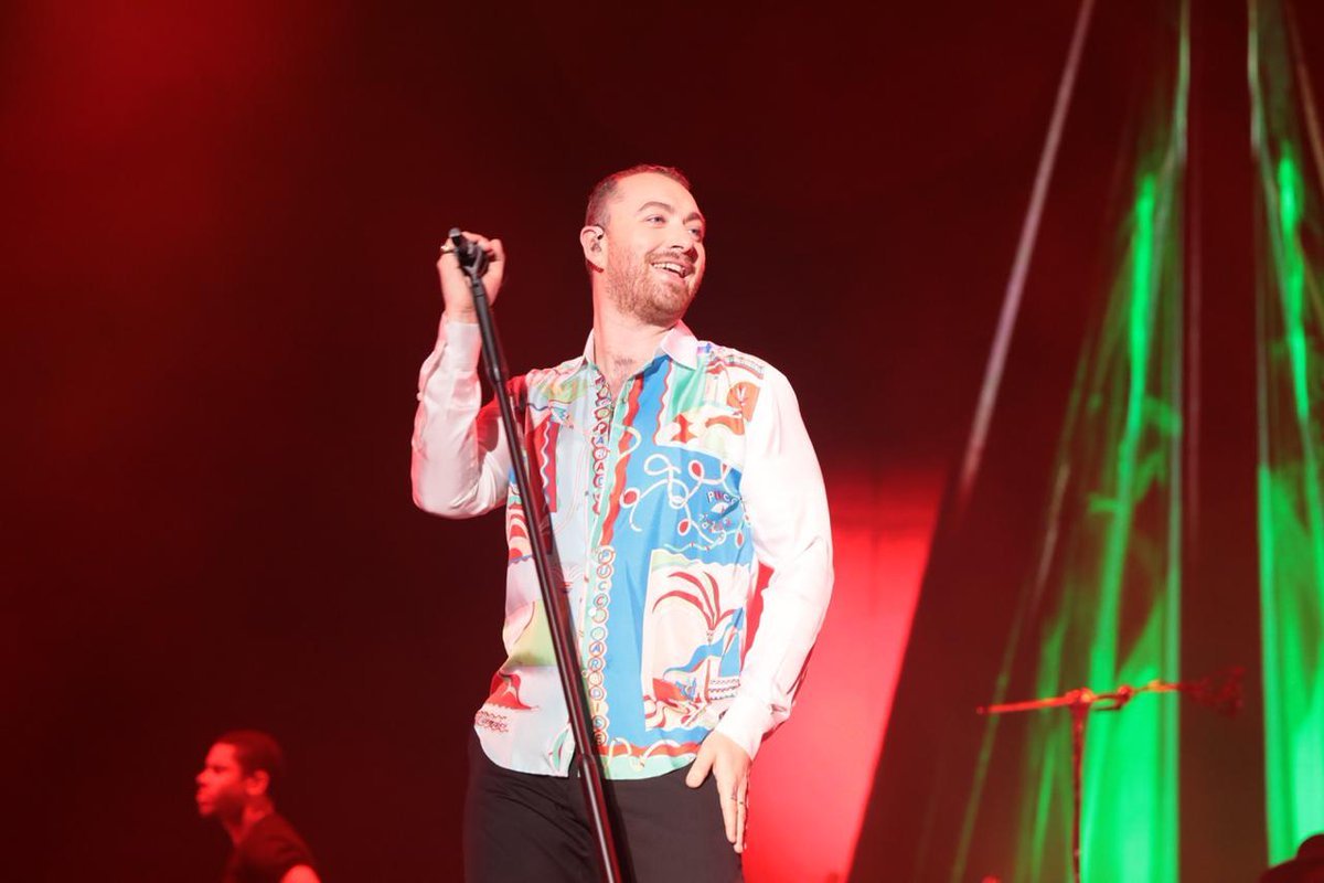 APRESENTAÇÃO INSPIRADORA DE SAM SMITH NO LOLLAPALOOZA - Raprosando